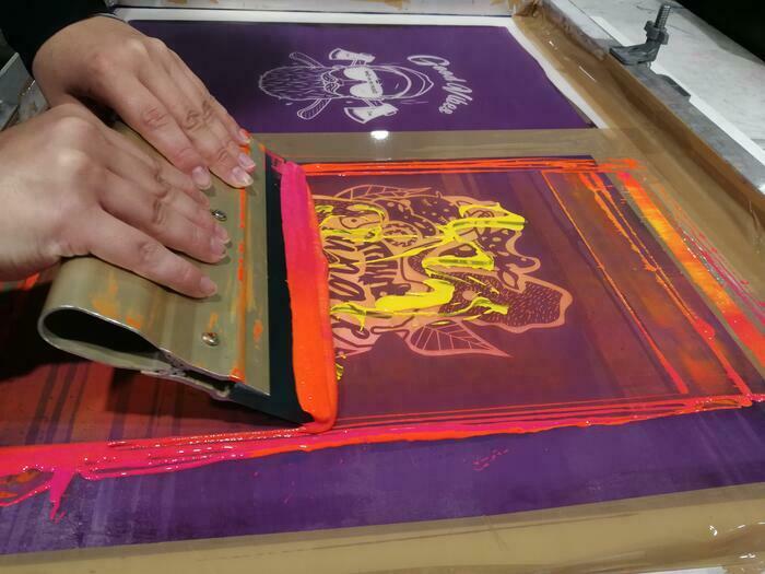 Atelier enfants de sérigraphie avec Barbara Senée, designer graphique ...