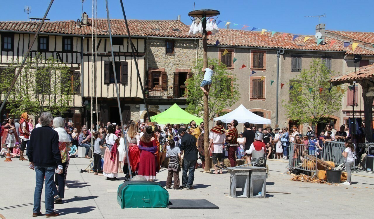 Sortie marché de Saint-Félix-Lauragais - Maison citoyenne La Naspe ...