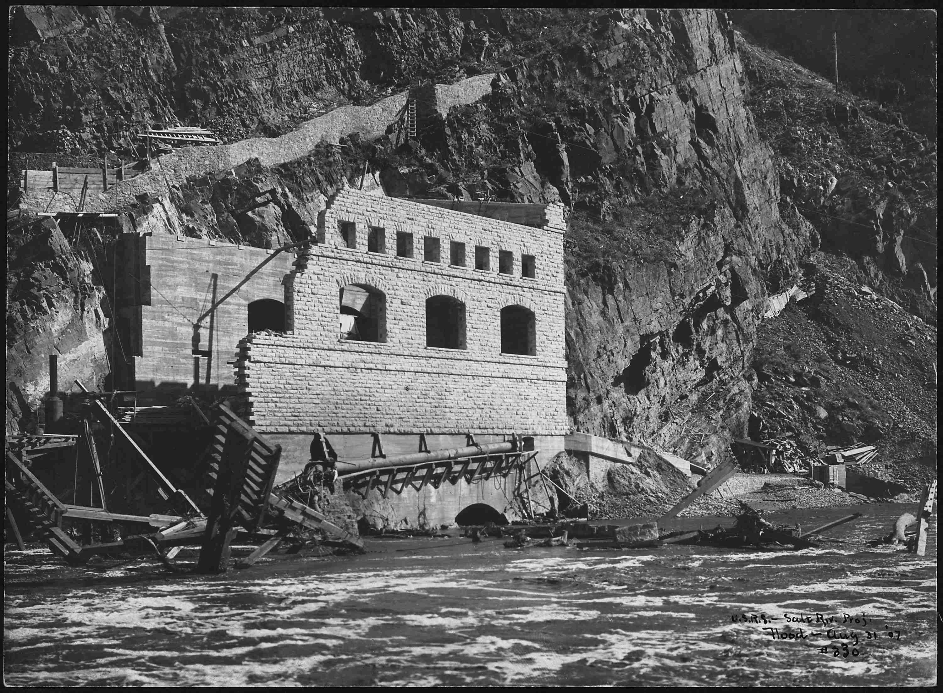 Discussion sur le mouvement retraite - Café Librairie Michèle Firk - By ...